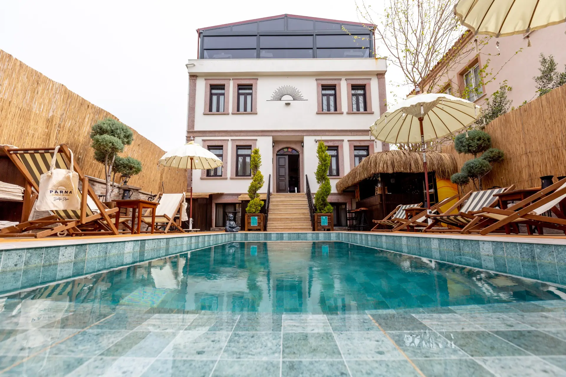 Parna Hotel, +12 | Small and Boutique Hotels in Turkiye & Greece